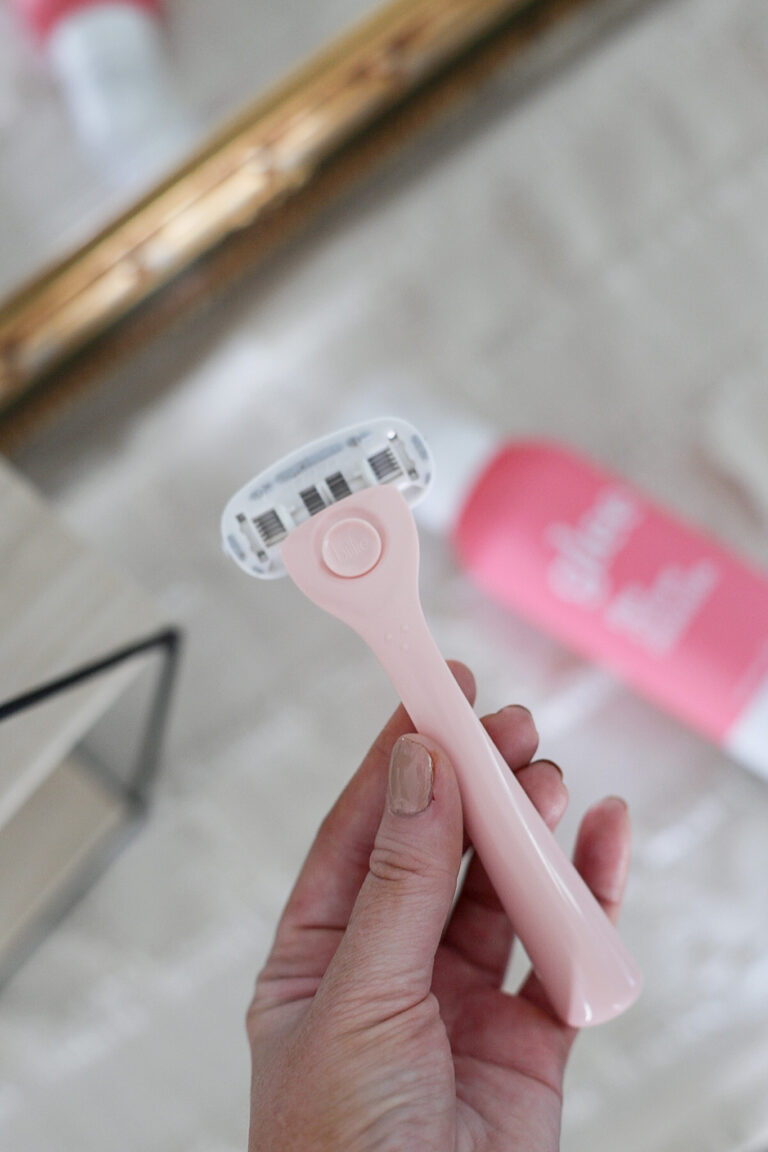 How to Shave Your Legs Perfectly - How to Shave your Legs in the Shower